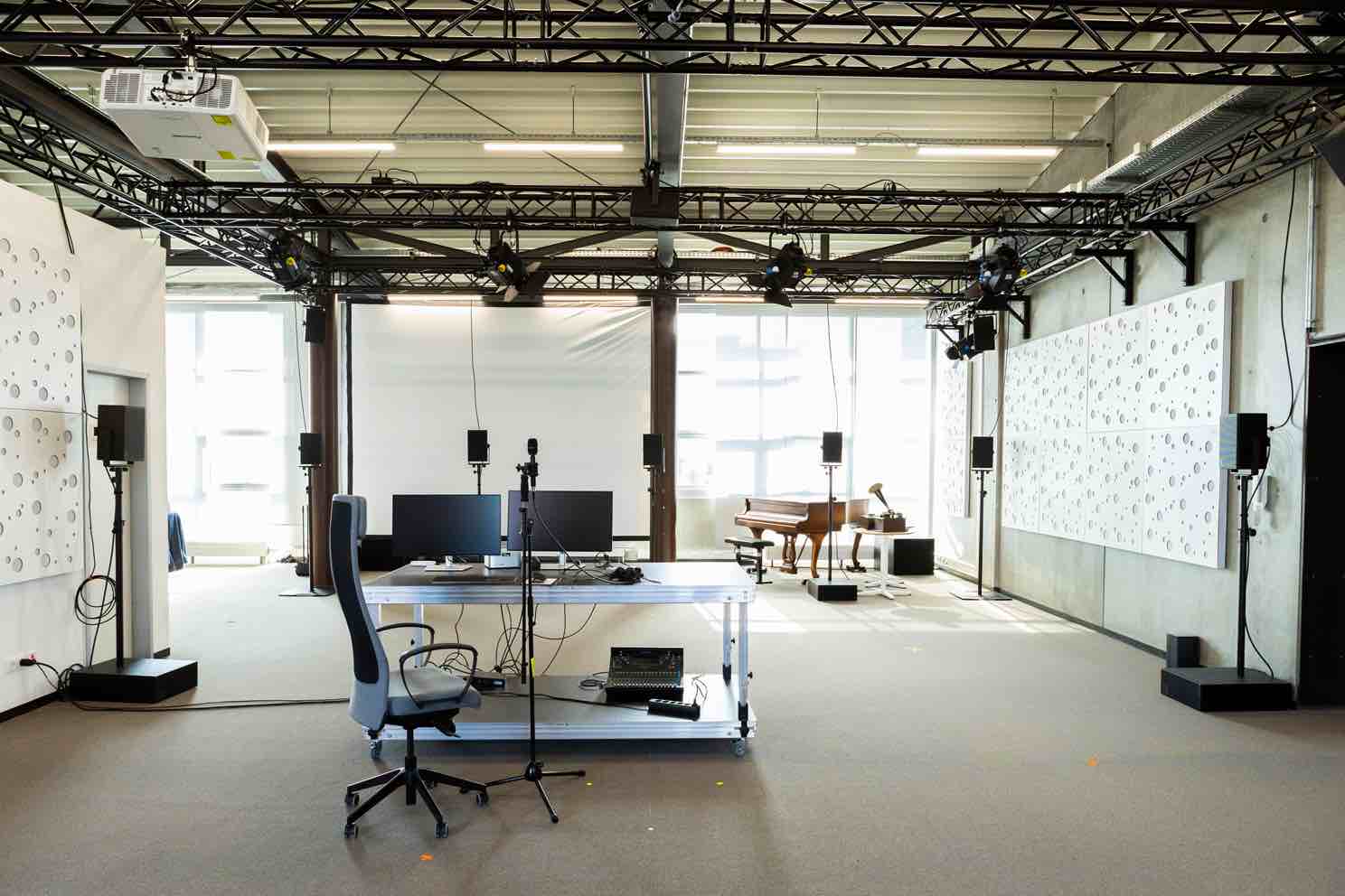 The Ligeti Center: Interdisciplinary International Tandem ...